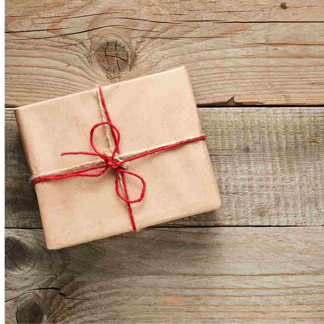 Personalised Book Boxes (5 hand-picked books plus a £10 gift card ...